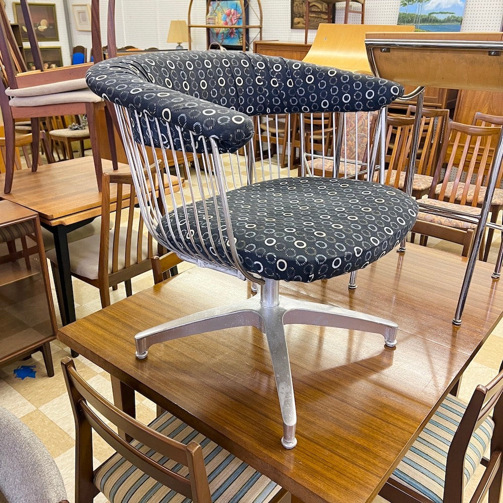 Belvedere Star Base Chair | circa61 Modern